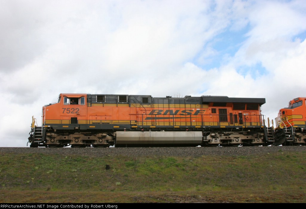 BNSF 7522